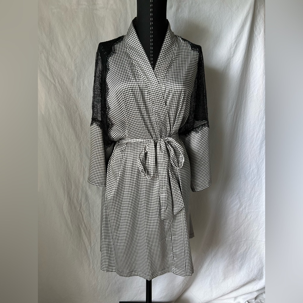 Victoria's Secret Satin Robe - Gem